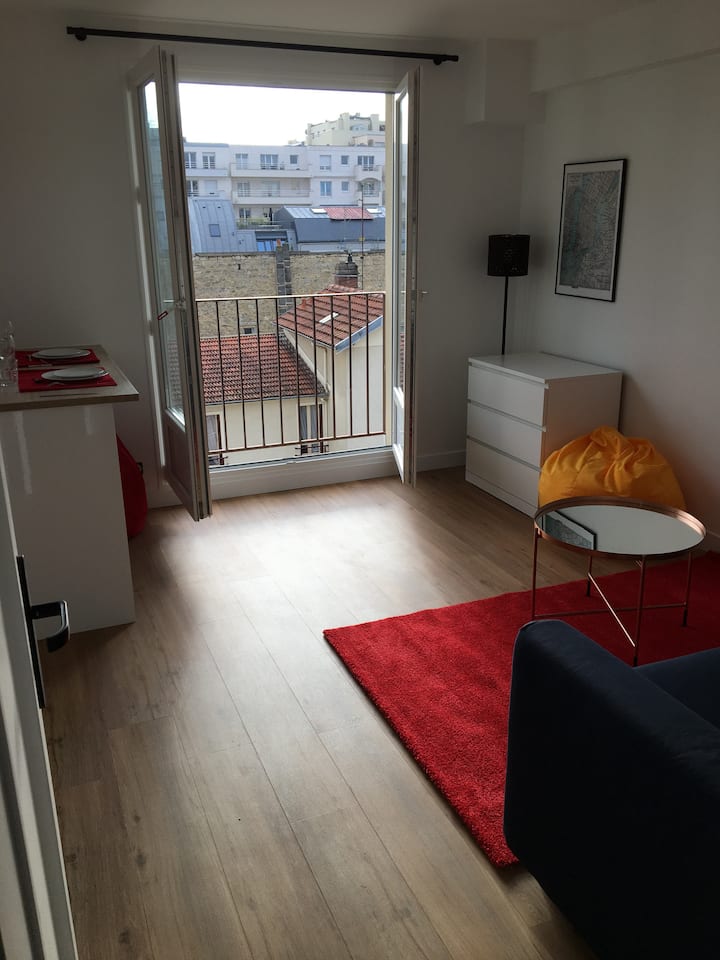 Studio Lumineux Dernier éTage- Métro 9 - ibis Paris Boulogne Billancourt