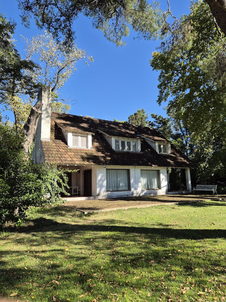 Casa Quinta Con Reserva Natural Privada - Villa Rosa