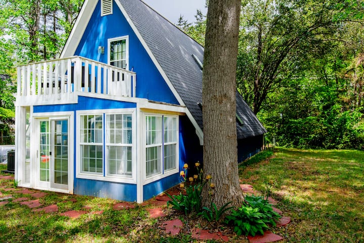 The Indigo A-frame Near Wfu! - Winston-Salem, NC