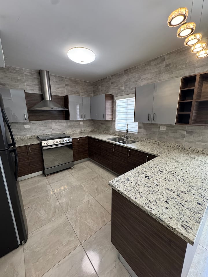 A Minutos Del Consulado Y Puentes. Segura Y Bonita - El Paso, TX