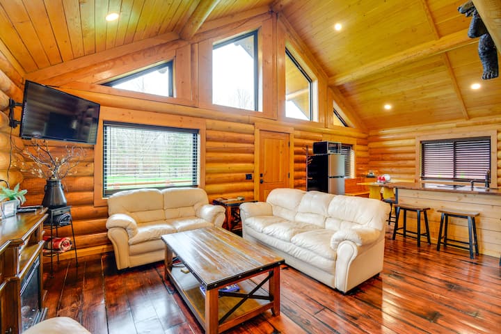 Near Trails & Rivers! 'Trybett Cabin' In Forks - Forks, WA