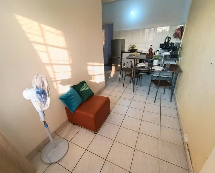 [100% Maputo Vibe] • Casa Na Baixa “Alto Maé B” - Maputo