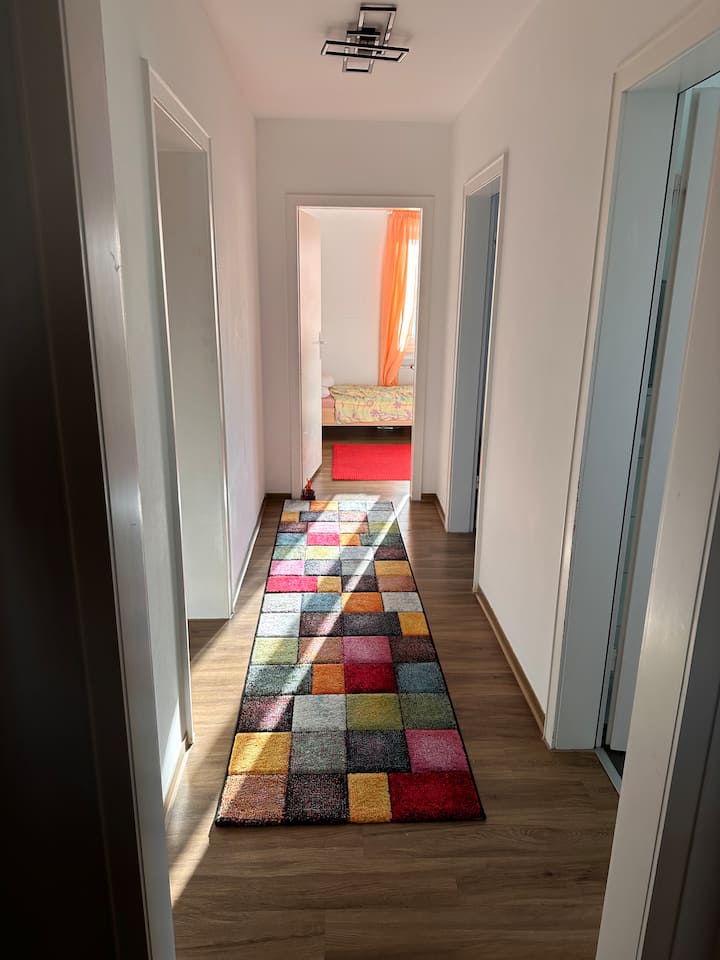 Sunny Green-view Room | Full Kitchen - Düsseldorf