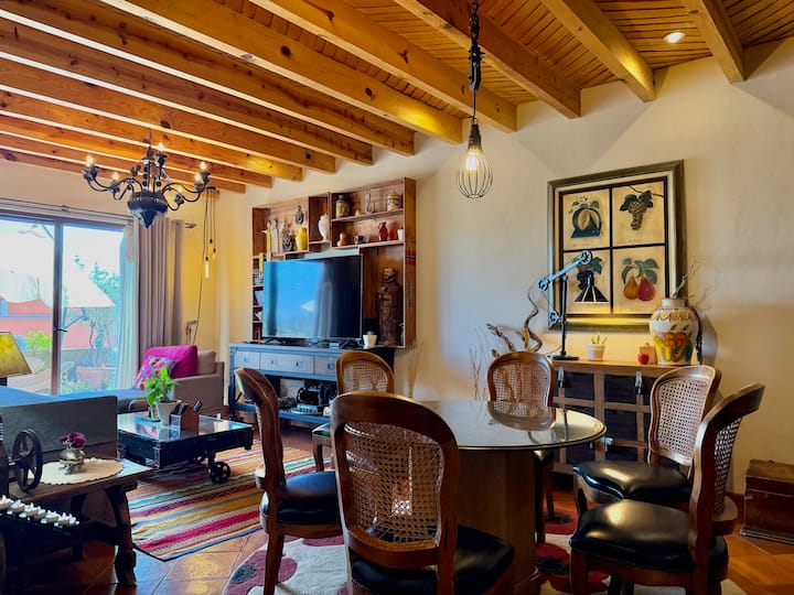 Luxury Sma Retreat: Private Parking + Pool & Ac - San Miguel de Allende