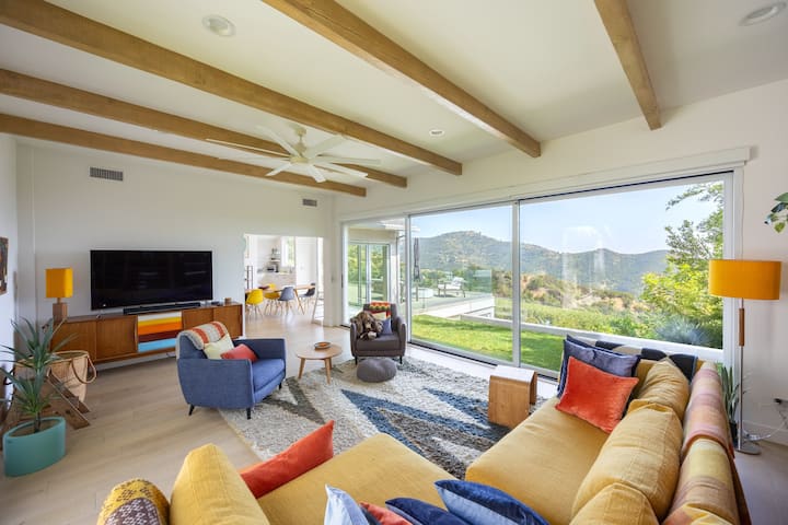 Hollywood Hills Retreat - Panoramic City Views - Los Angeles, CA