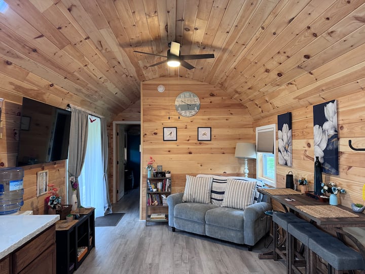 Naples Earley Bird Air Bnb - Naples, NY