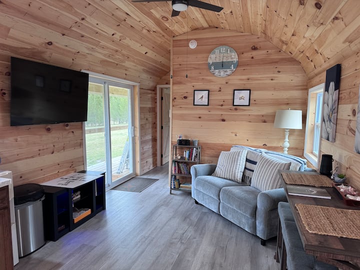 Naples Cozy Air Bnb - Naples, NY