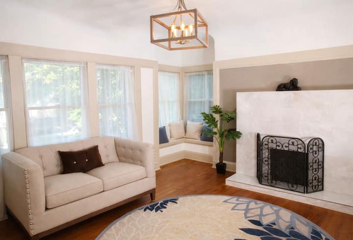 Your Midtown Escape:historic 4br In Boulevard Park - Sacramento, CA