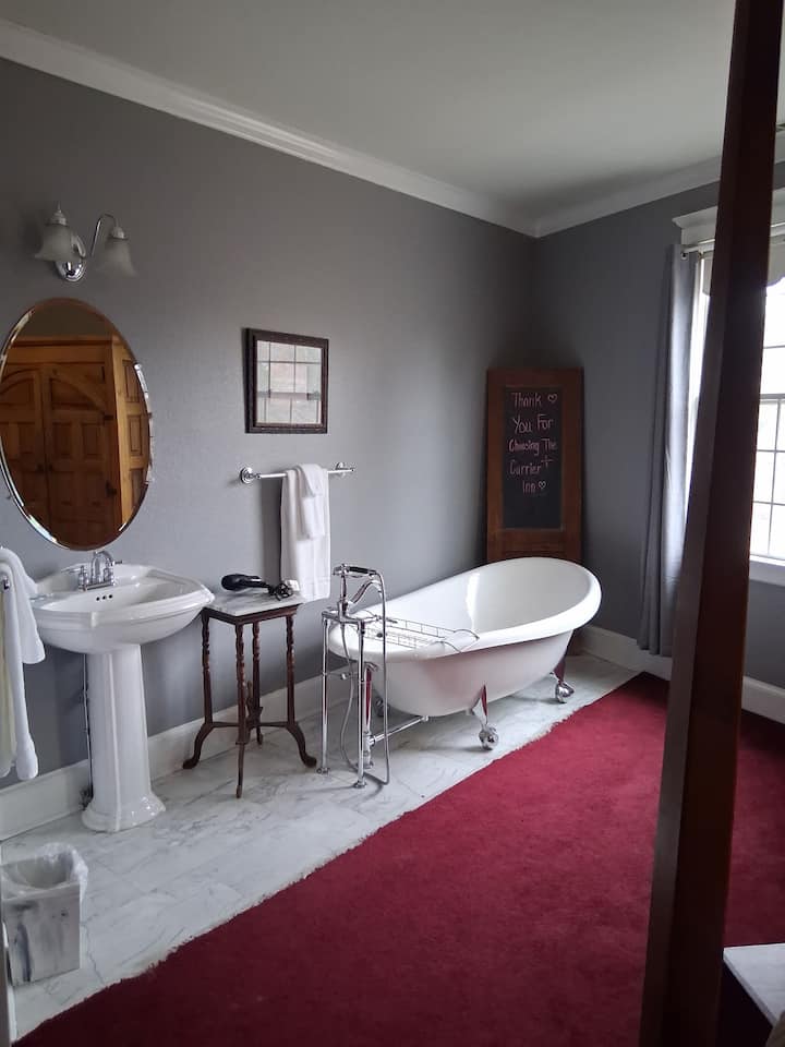 The James D Clark Room - Greeley, CO