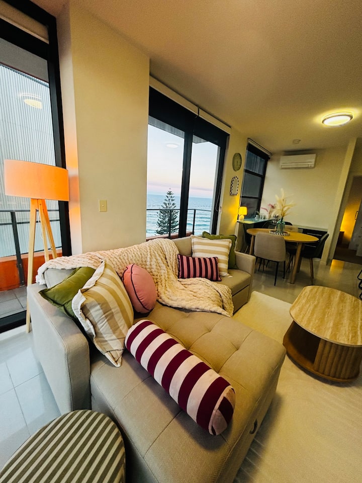 Newcastle Beach Paradise: Beach, Sunrise & Sunset - Newcastle