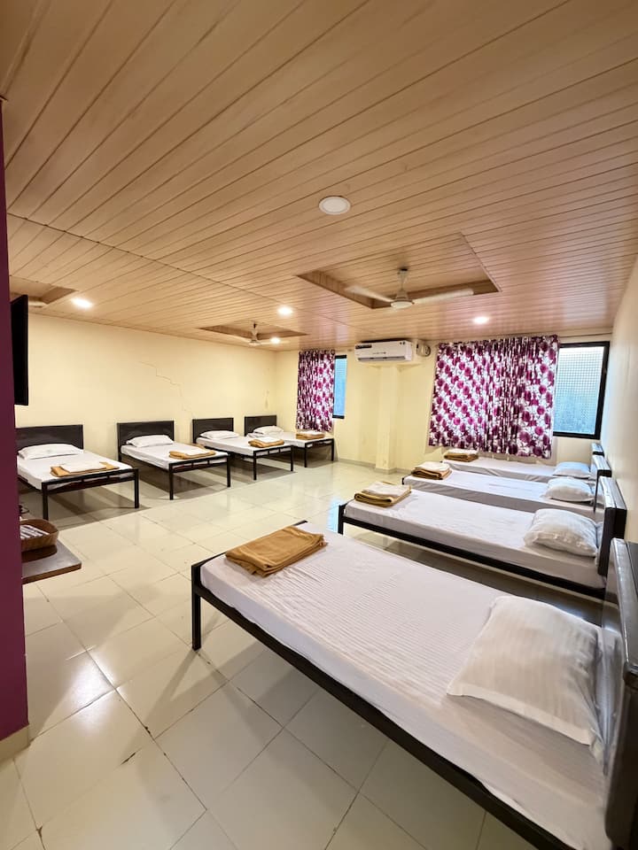 Guhagar Stay Dormitory For Bag Packers & Traveller - Guhagar