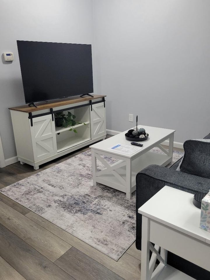 Eaton Airbnb B - Quincy, IL