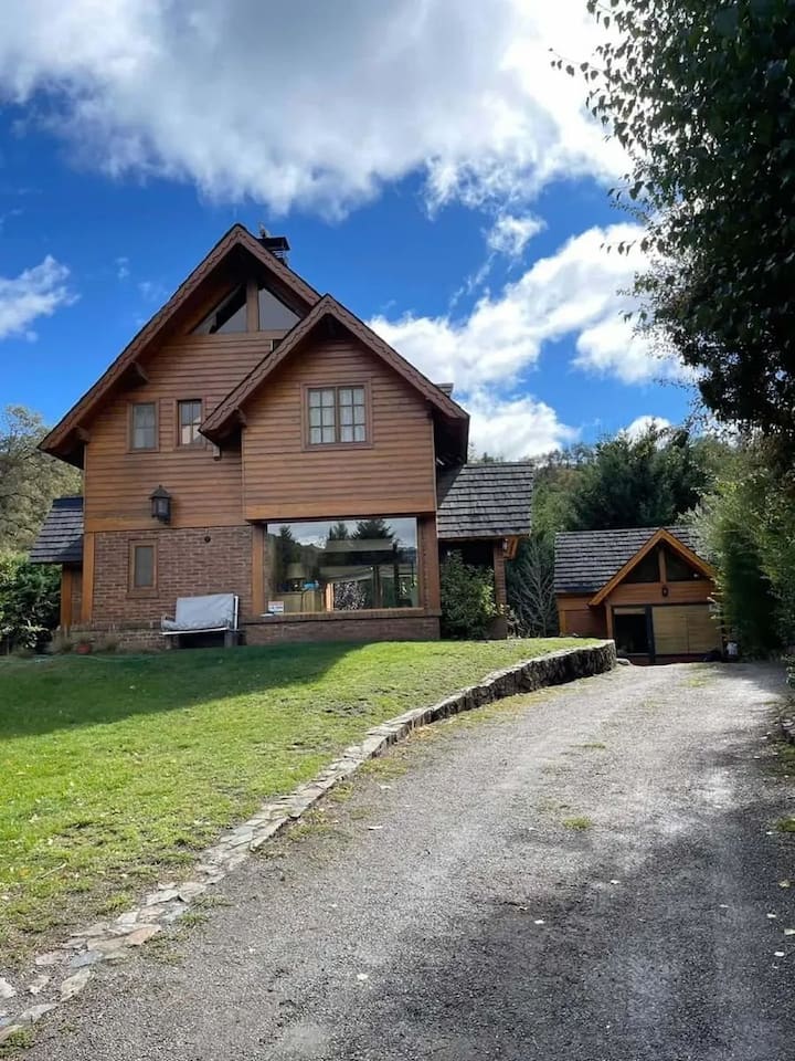 Casa En Altos Del Sol Con Vista Al Cerro Chapelco - San Martín de los Andes