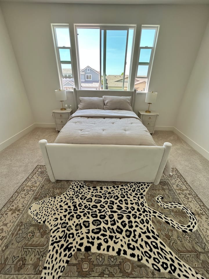 Private Bed W/ Shared Bath In Reynolds Ranch Lodi! - Lodi, CA