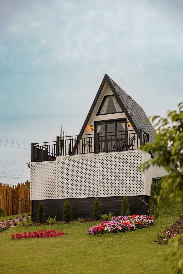 Chalé Romântico Com Banheira E Jardim Encantado - Brazil