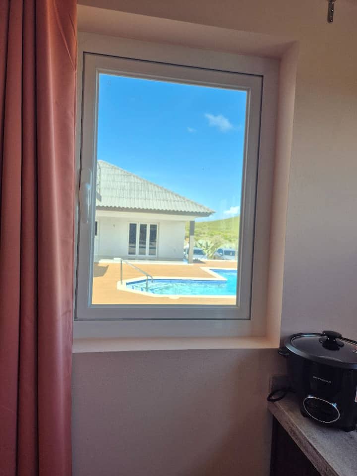 Pura Vida Apartment
Private Escape In Bandabou. - Curaçao