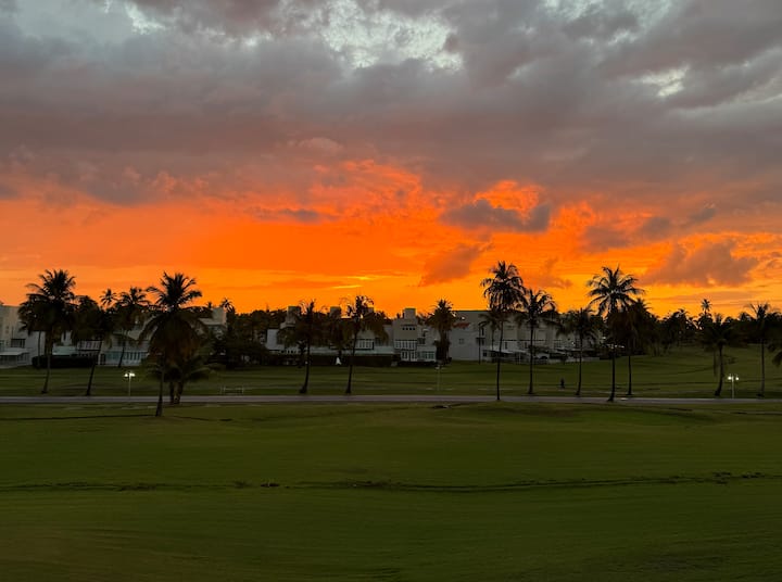 Majestic Villa, Patio Is A New Golf Course. - Dorado