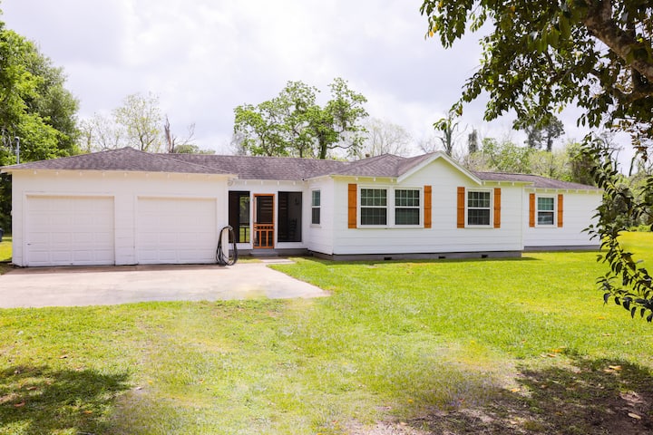 The Jones Creek House - Lake Jackson, TX