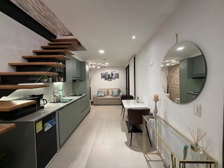 Loft Moderno Y Elegante En El Corazón De Cuenca - Azuay