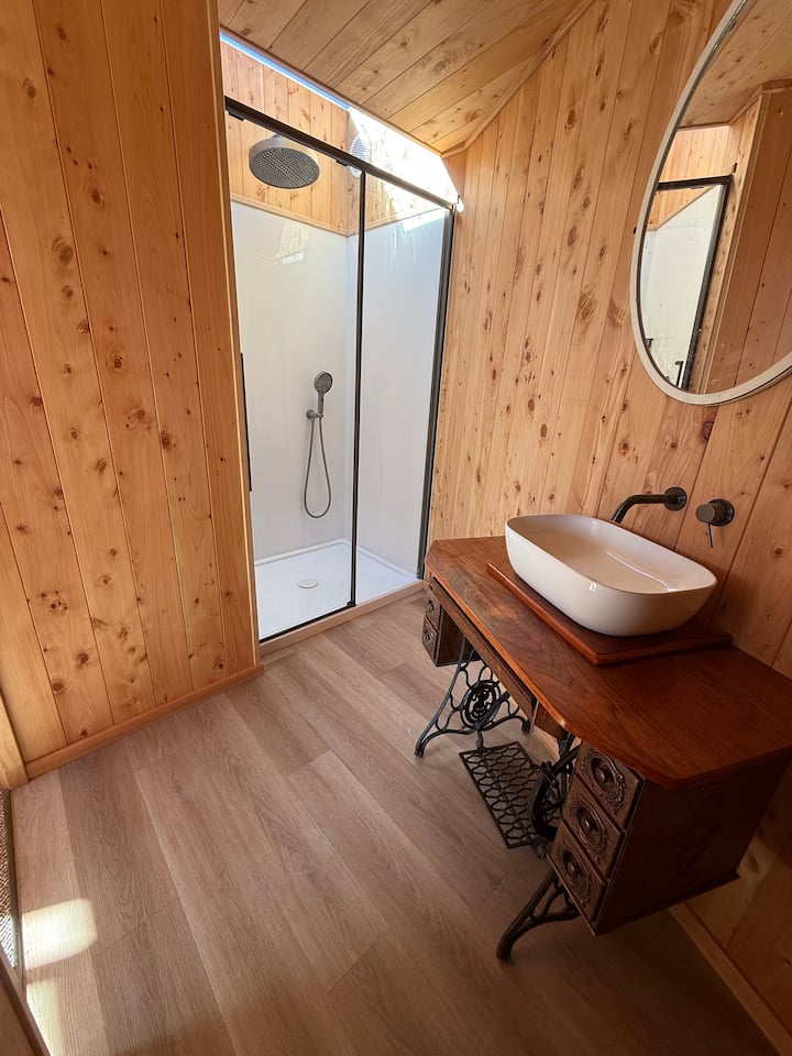 Cosy Cabin With An Ensuite, Brand New Private - Wanaka