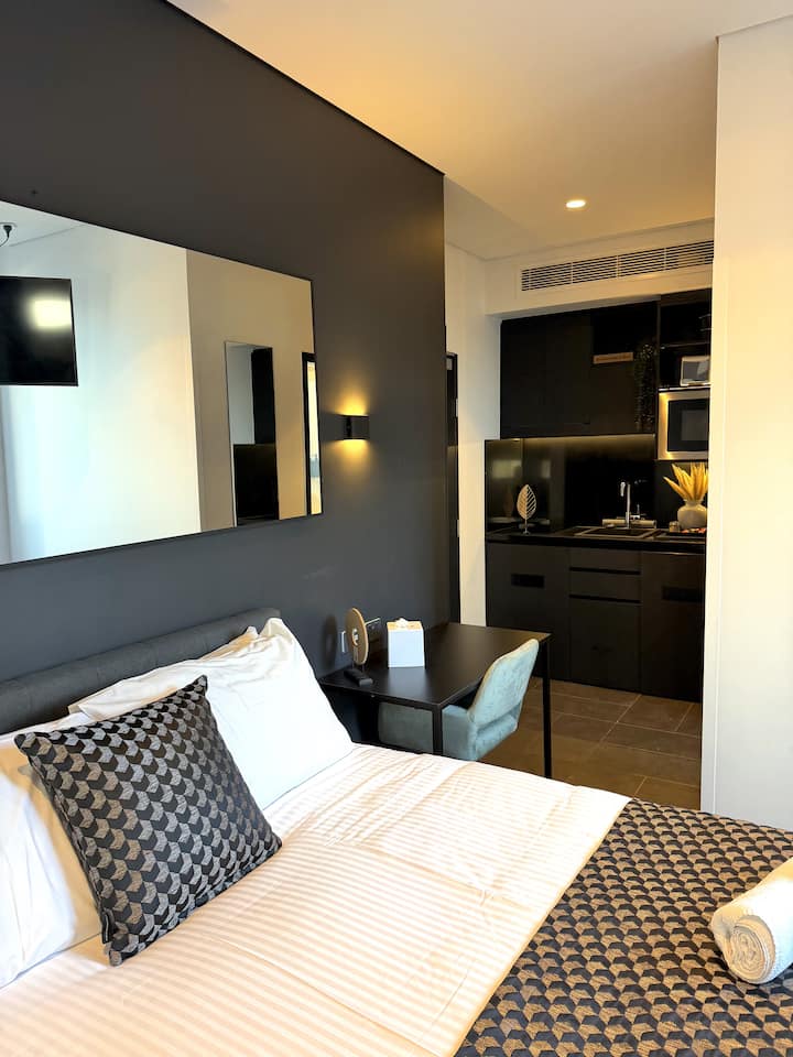 2 Min Walk To Central | Modern 1br Studio - Camperdown