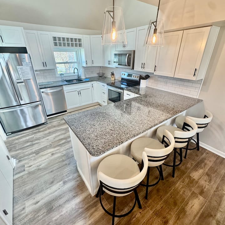 Dewey-new- Completely Renovated-1 Block To Beach - Rehoboth Beach, DE
