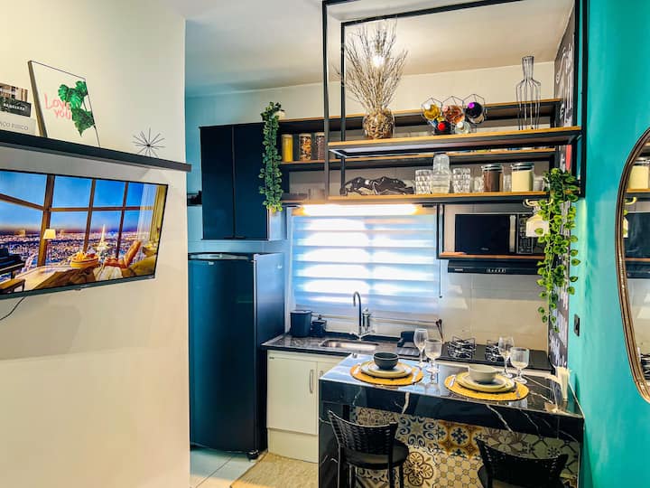 Studio Completo E Confortável Em Bh - Belo Horizonte