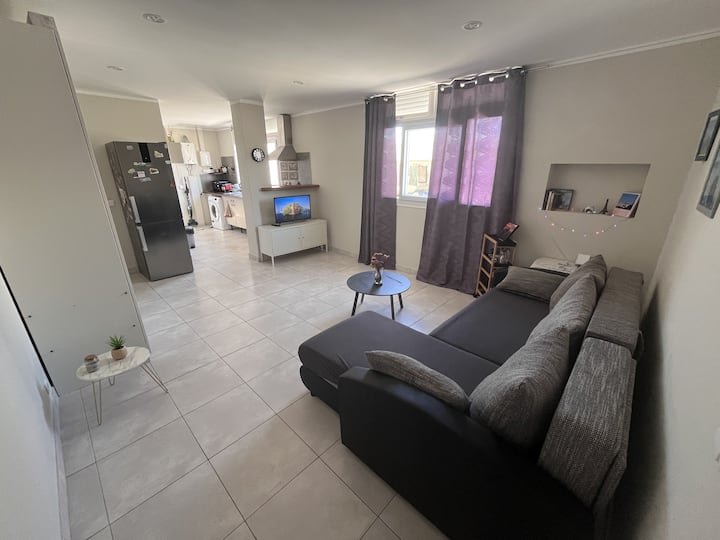 Appartement F2 Tout Confort, Près Des Plages - Nouméa