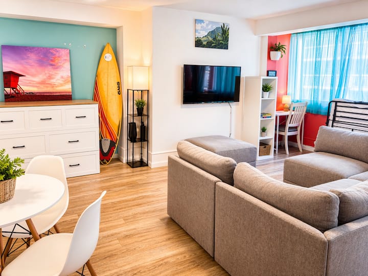 Waikiki Condo + Rental Car + Discounted Parking - Honolulu, HI