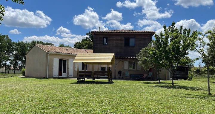 Maison Familiale Aux Portes De Jonzac - Jonzac