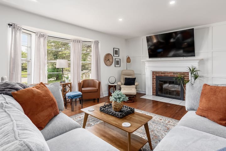 Beautiful Upper Arlington 4br - Sleeps 8 - Dublin, OH