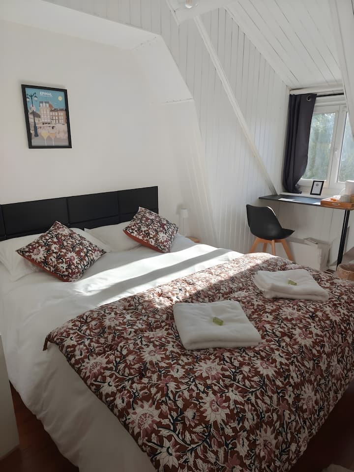 Chambre Double Les Bulles Epinal - Épinal
