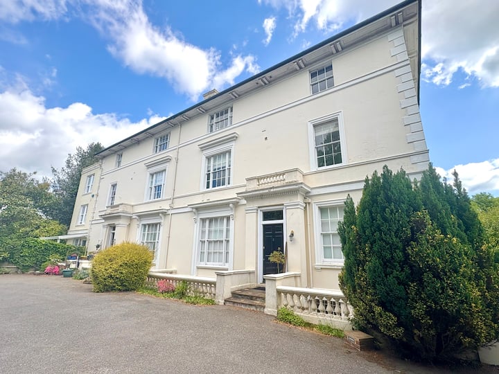Spacious 2 Bedroom Flat In Central Tunbridge Wells - Tonbridge
