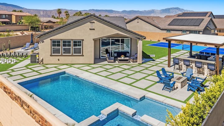 Luxe Paradiso: Pool, Spa, Pickleball, Bbq, Games! - Indio, CA