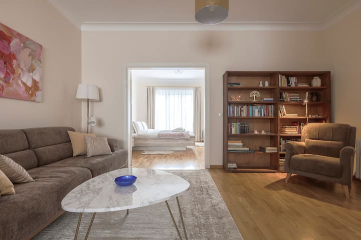 Charming Light-filled 2br Near Park And Ndk - Sofía