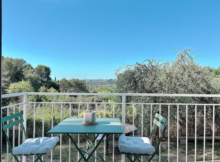 Petit Cocon En Pleine Nature, Proche De La Mer. - La Gaude