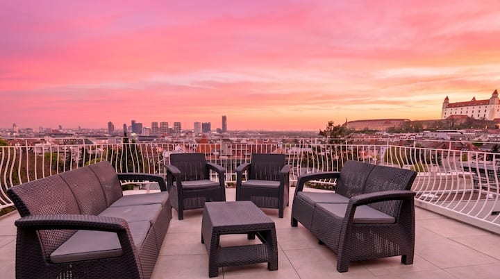 Castle View · Rooftop Terrace · 5br Penthouse - Bratislava