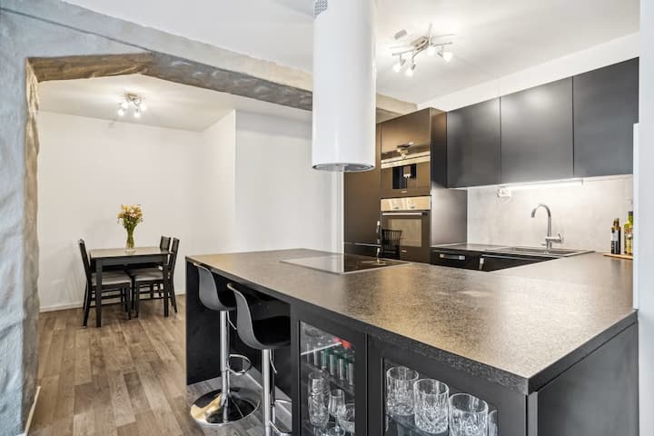 Bo Midt I ÅLesund - Stor Leilighet Med 3 Soverom - Alesund