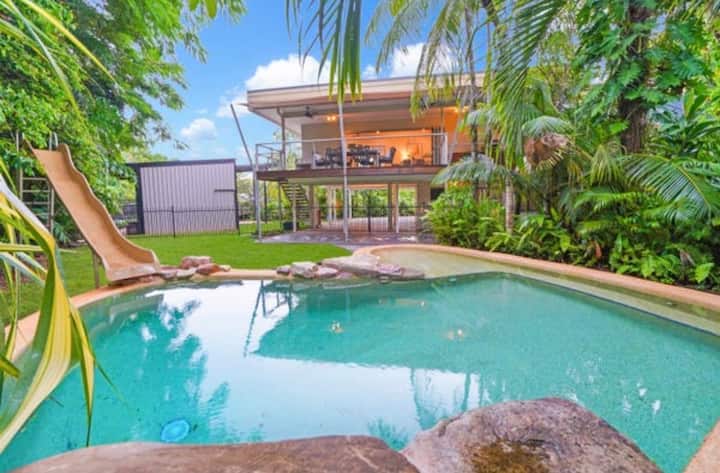 Tropical Escape In The Heart Of Nightcliff - Darwin