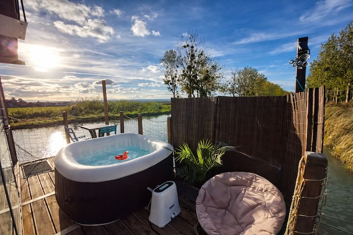 Cottage Flottant Terrasse Avec Jacuzzi Privé - Saint-Jean-de-Losne