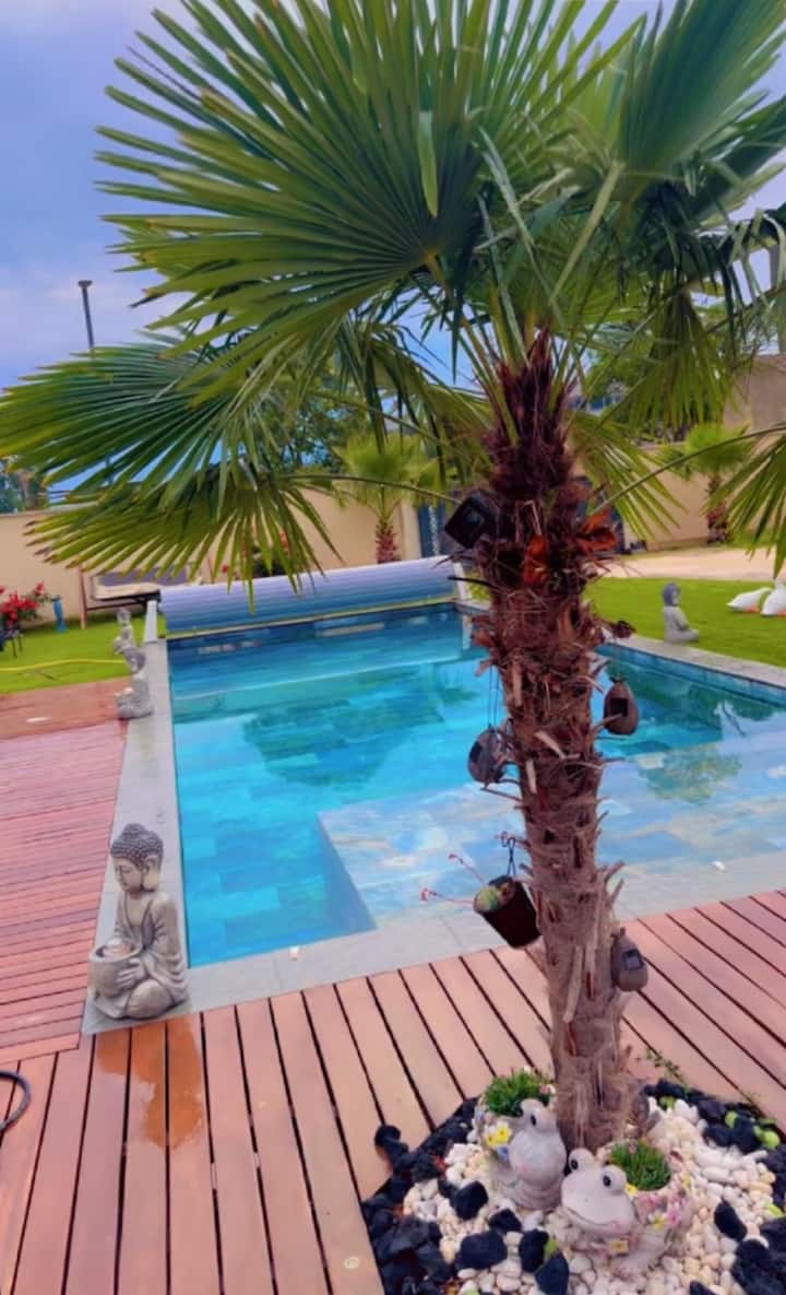 Villa 3 Chambres Avec Piscine - Cheval-Blanc