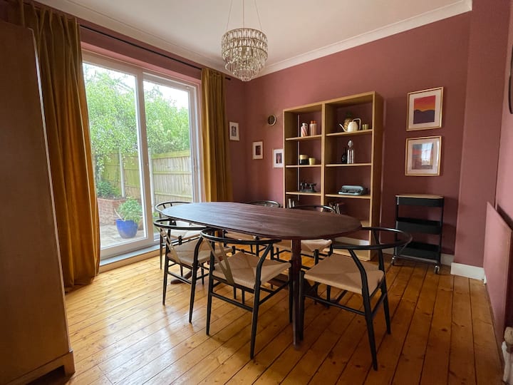 Boutique Retreat Near City Centre • Sleeps 6–8 - ノッティンガム