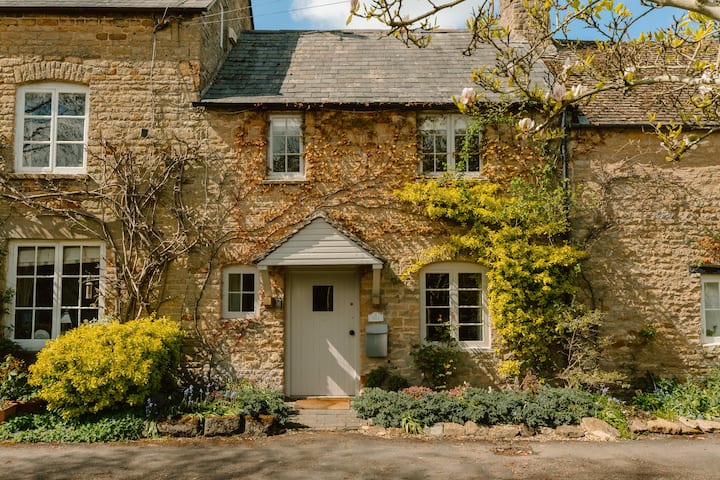 Charming Cotswold Cottage With Garden Annexe - Chipping Norton