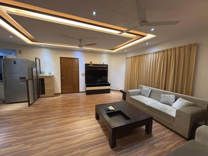 1bhk Apartment (800 Sq Ft) In Safdarjung Enclave - New Delhi