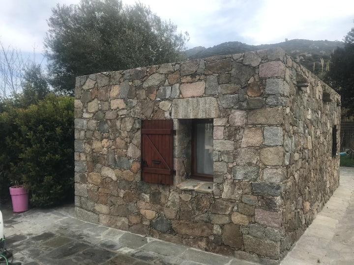 Maisonnette Cosy Pour 2 - Climatisée - Proche Mer - Algajola