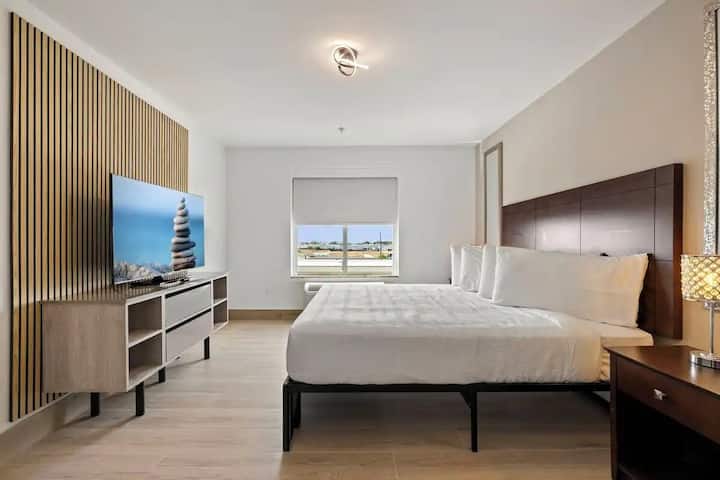 3 Relaxing Rooms Free Parking + Outdoor Pool - 휴스턴
