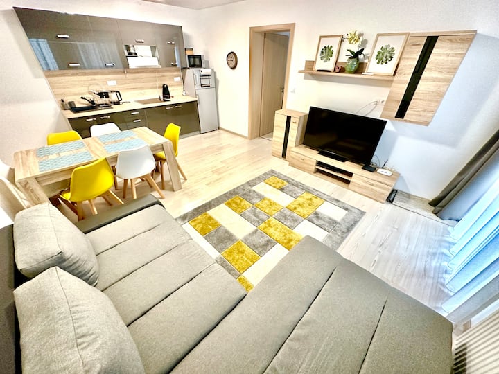 Pine Apartment & Pool - Terasszal - Siófok