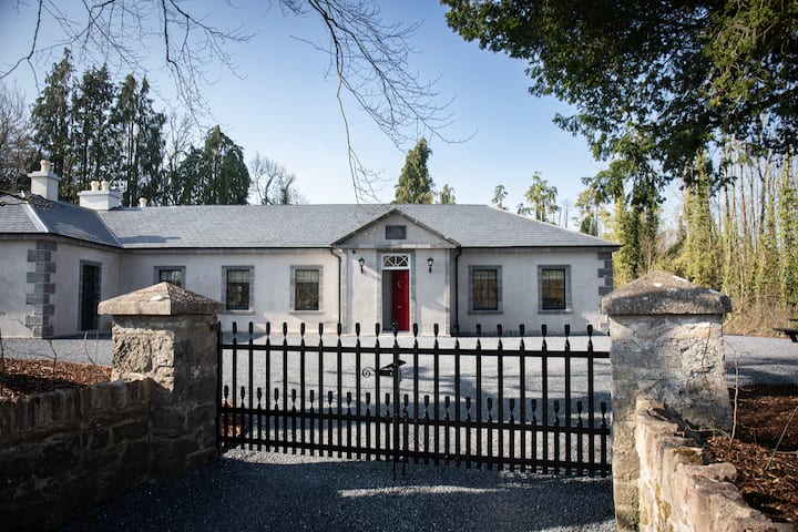 The Old School House Dundrum - Tipperary