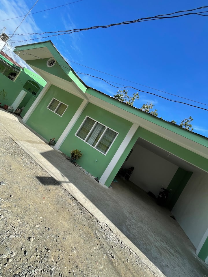 Very Cozy And Quiet Place - Tandag