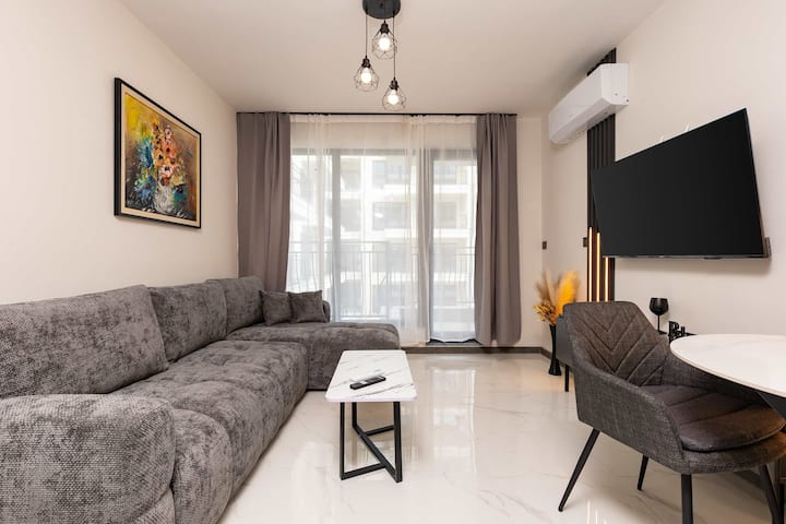 Stylish 1-bdr Apartment In Top Center With Balcony - Płowdiw